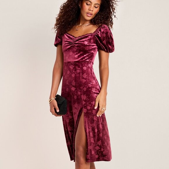 Francesca's Collections | Dresses | New Francescas Elisa Floral Velvet ...